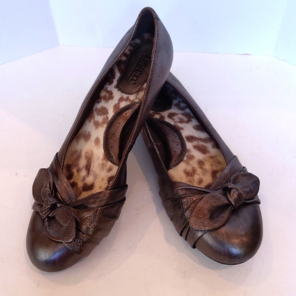 Born | Shoes | Born Flats Metallic Brown Genuine Leather | Poshmark